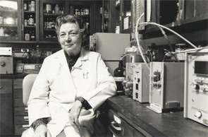 Dr. Evelyn Hess (1925-2015) - Working With and For the Patient | RheumNow